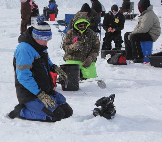 A dash to the weigh-in | News, Sports, Jobs - Marshall Independent